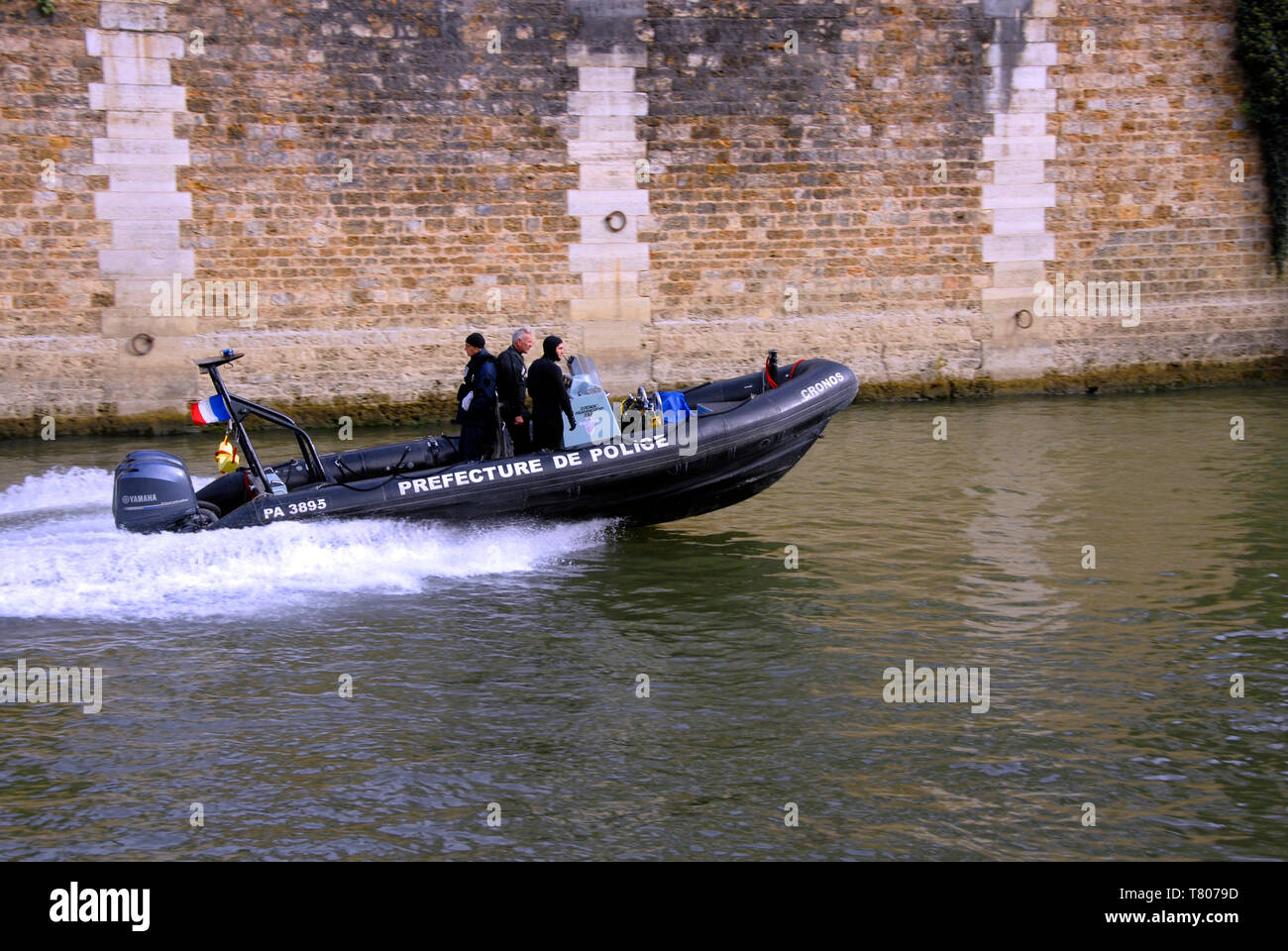 Police patrol boat hi-res stock photography and images - Alamy