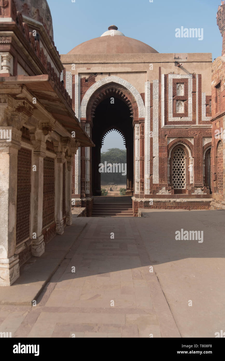 Qutub Minar, UNESCO World Heritage Site, New Delhi, India, Asia Stock ...