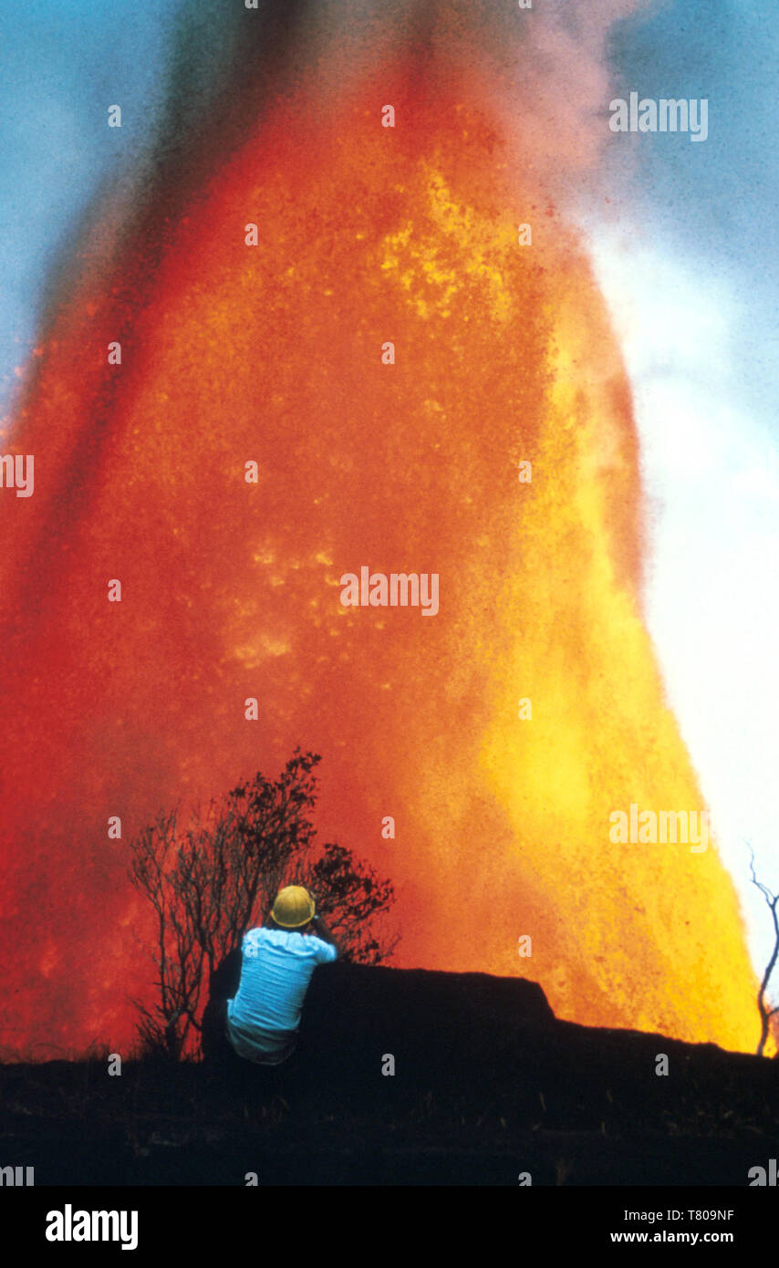 Active volcanic lava eruption hi-res stock photography and images - Alamy