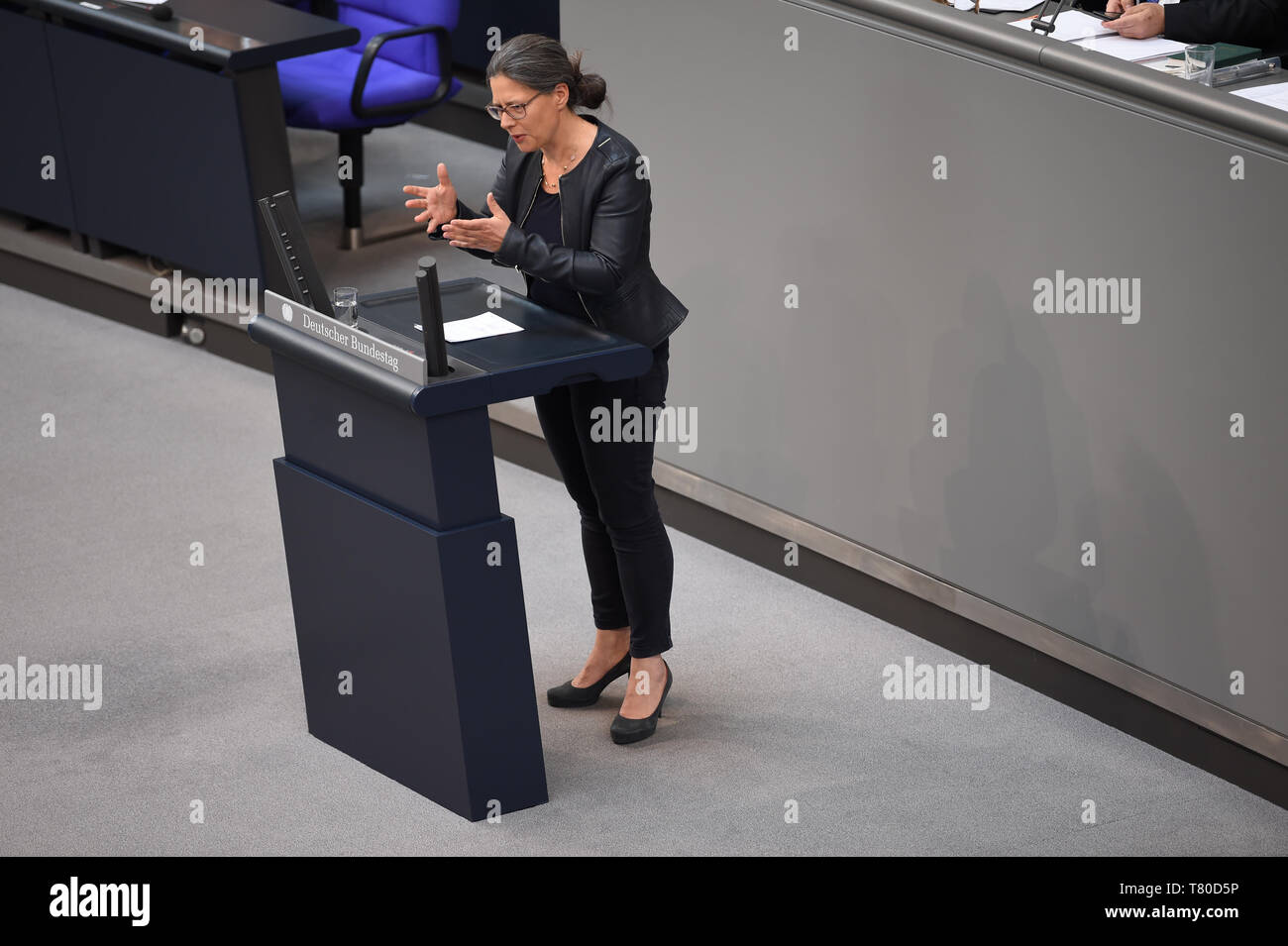 Nina scheer hi-res stock photography and images - Alamy