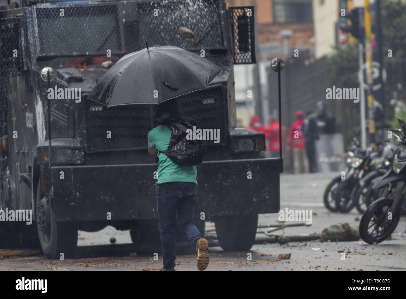 Riot water tank hi-res stock photography and images - Alamy