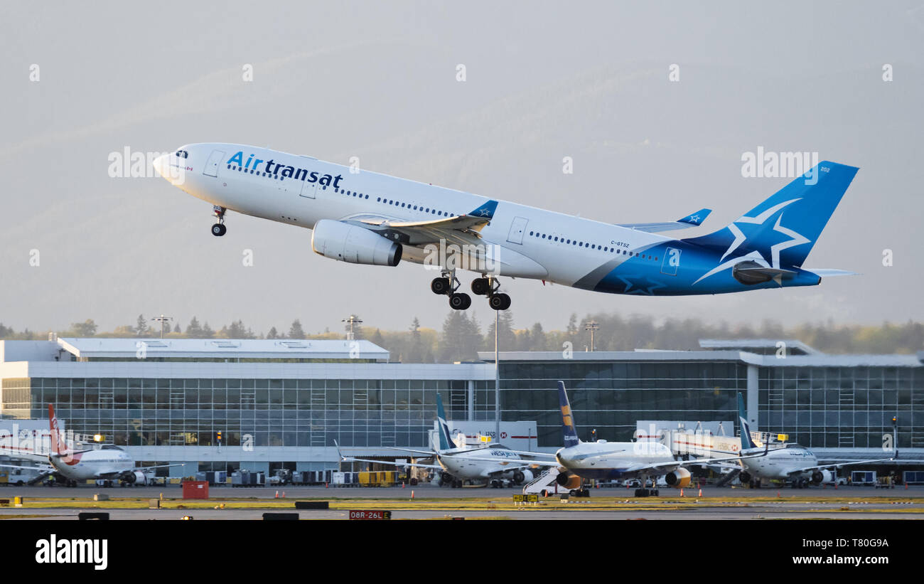 Airbus a330 with winglets hi-res stock photography and images - Alamy