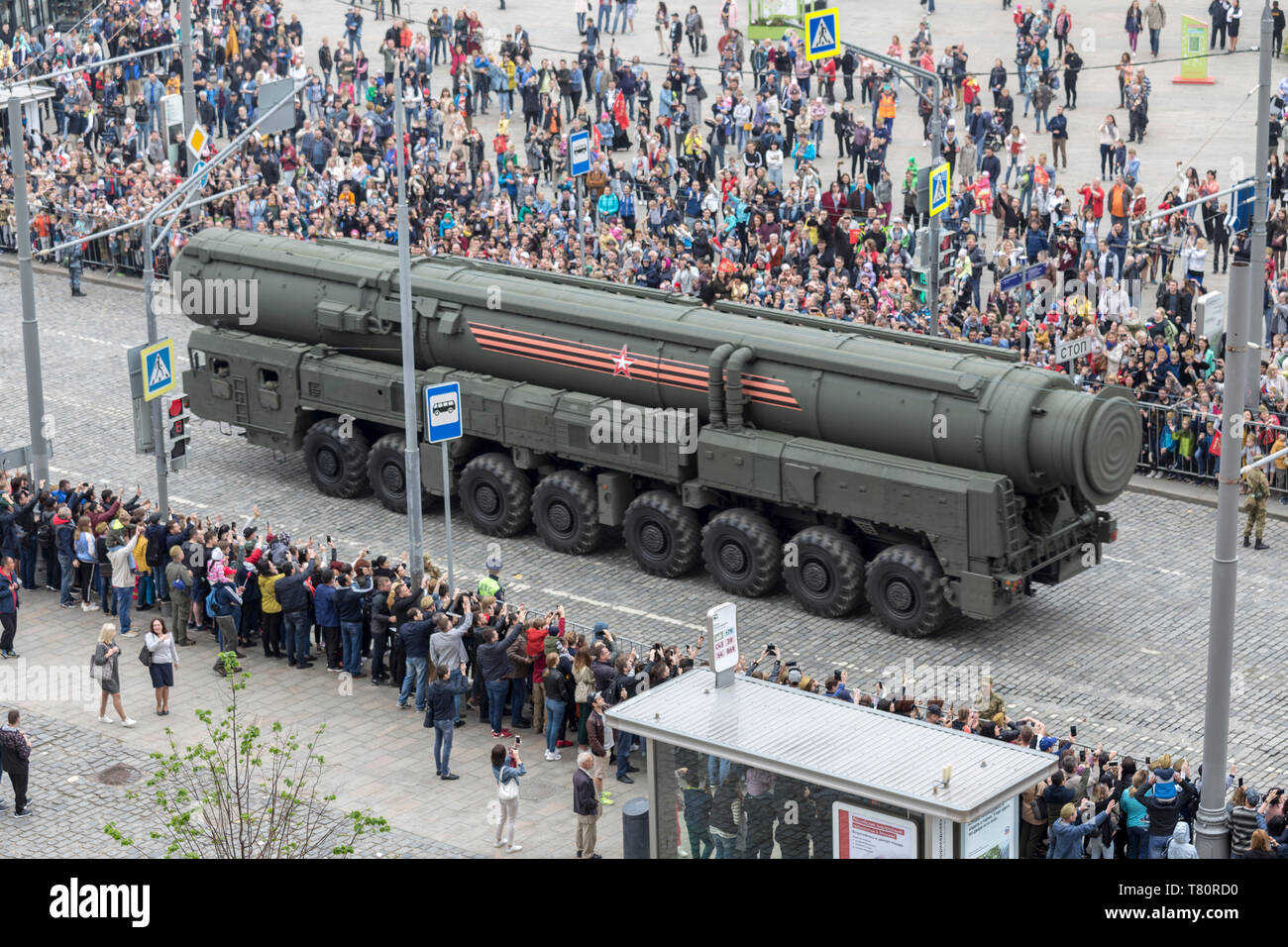 Missile parade, moscow hi-res stock photography and images - Alamy