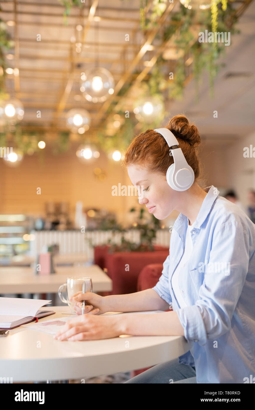 Student with headphones Stock Photo - Alamy