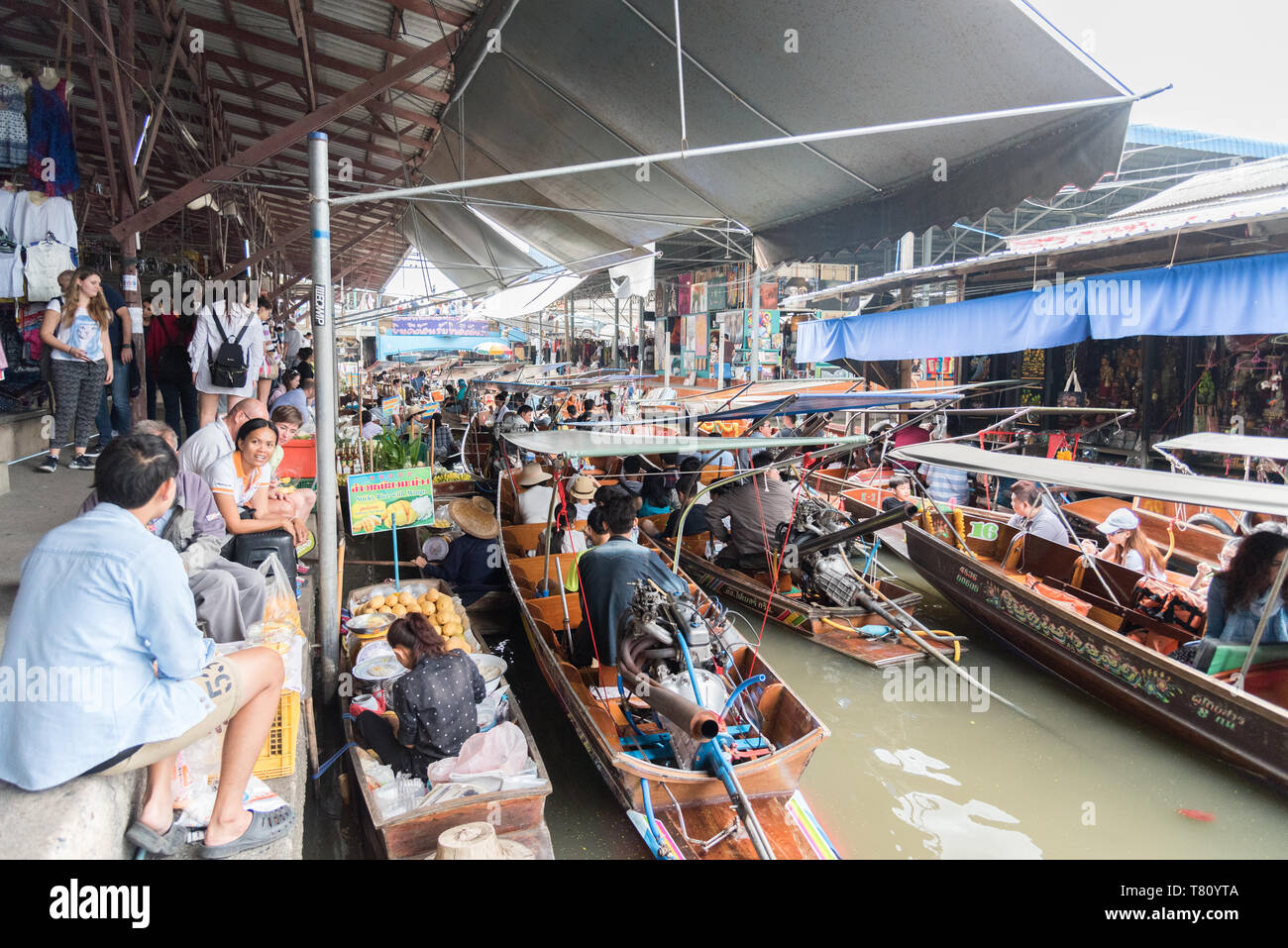 The Damnoen Saduak Floating River Market, Bangkok, Thailand, Southeast ...