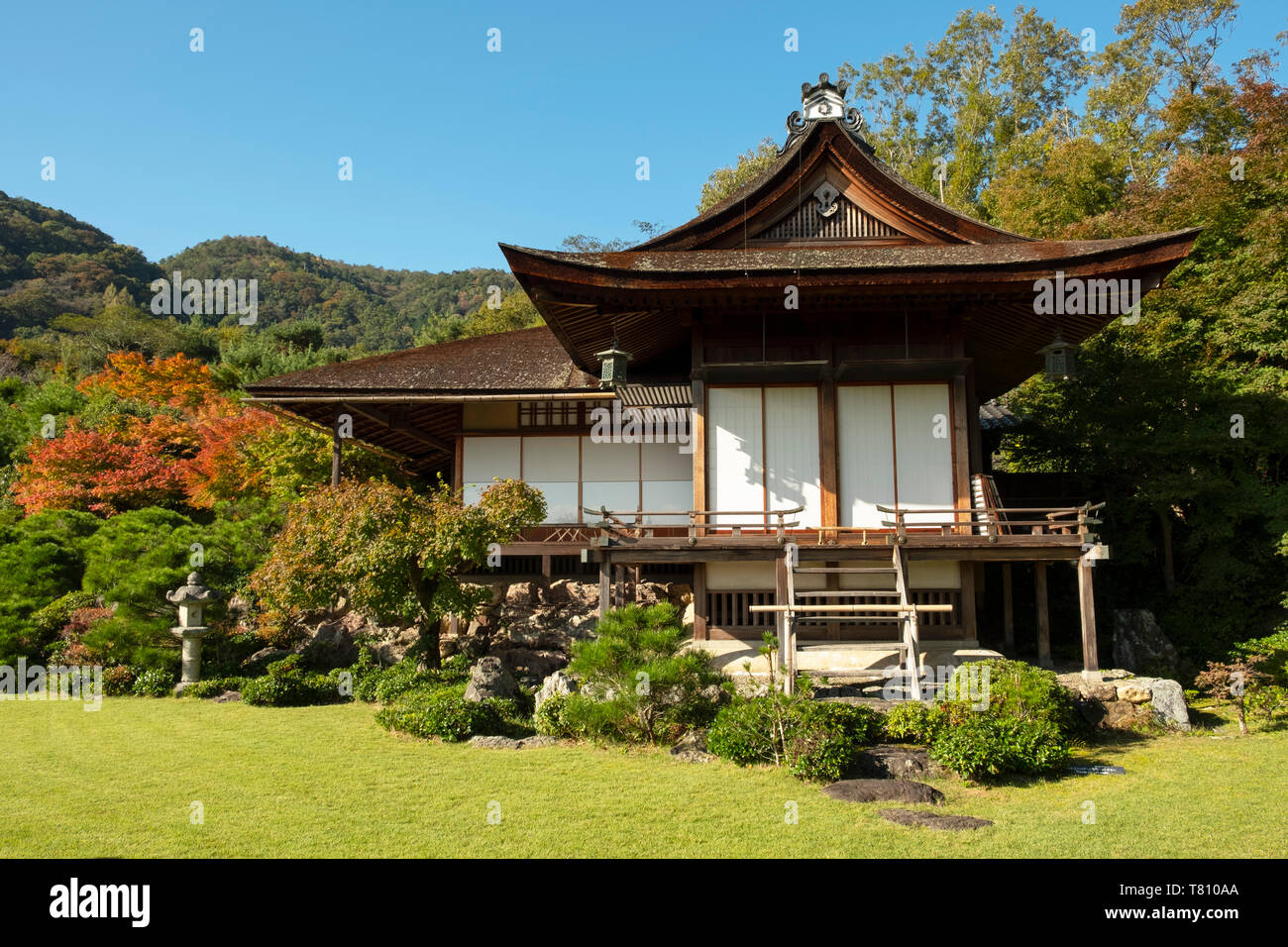 Daijokaku, the main house surrounded by autumn foliage at the Okochi ...