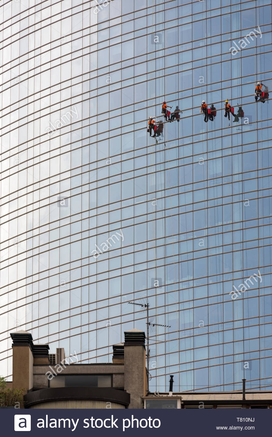 Rappelling Window Cleaner High Resolution Stock Photography and Images ...