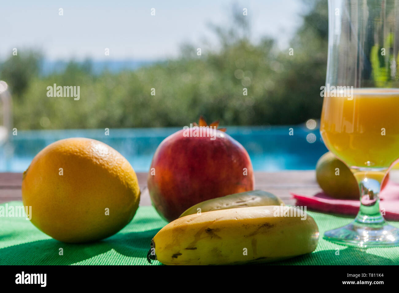 healthy breakfast in poolside holidays background Stock Photo - Alamy