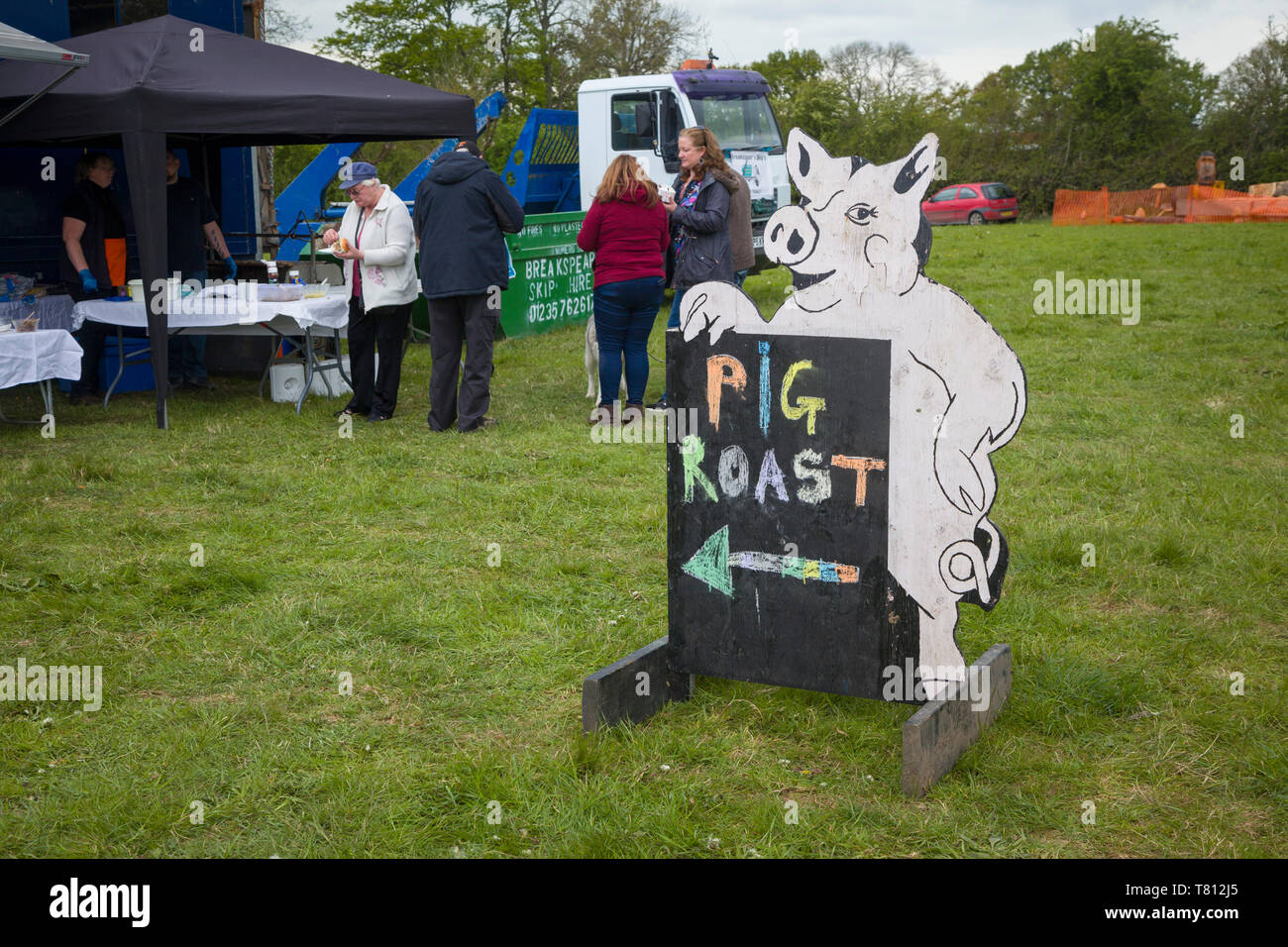 Hot food sign hi-res stock photography and images - Alamy