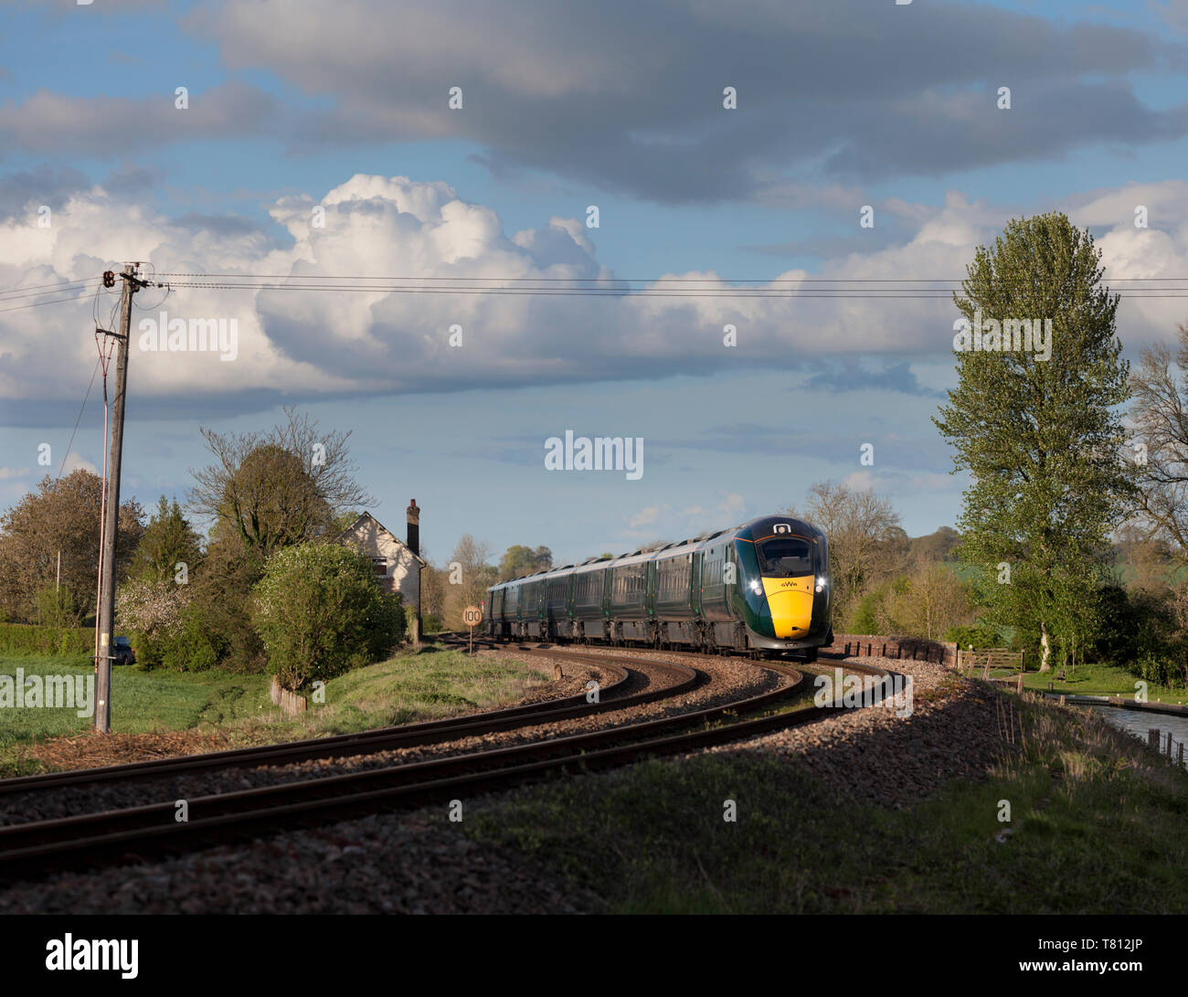 Bi mode hi-res stock photography and images - Alamy