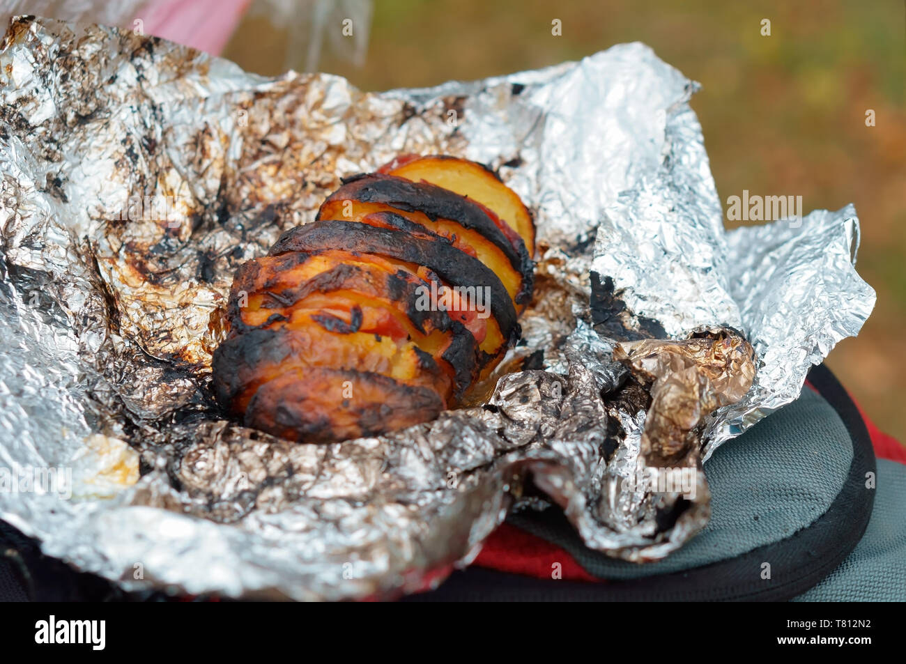 Fire roasted potatoes hi-res stock photography and images - Alamy