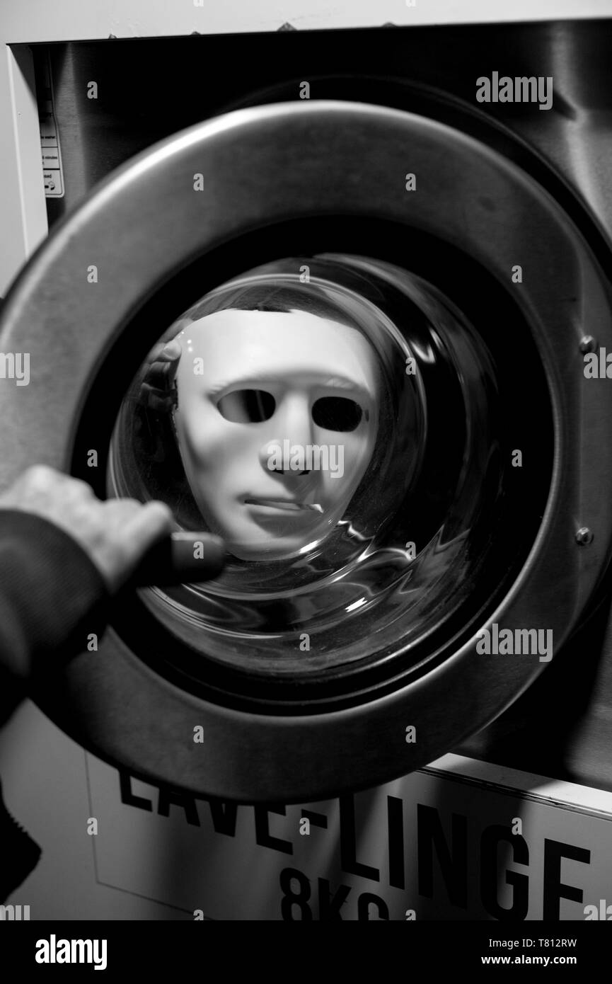 Brain wash hi-res stock photography and images - Alamy