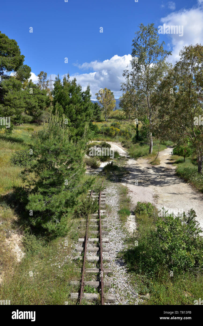 Old railway lines hi-res stock photography and images - Alamy