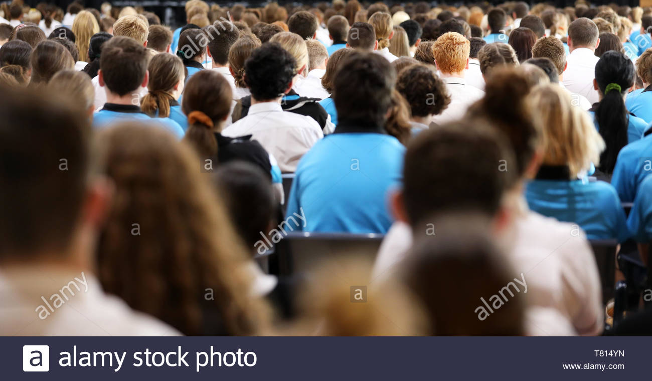 Facing Audience Stock Photos & Facing Audience Stock Images - Alamy