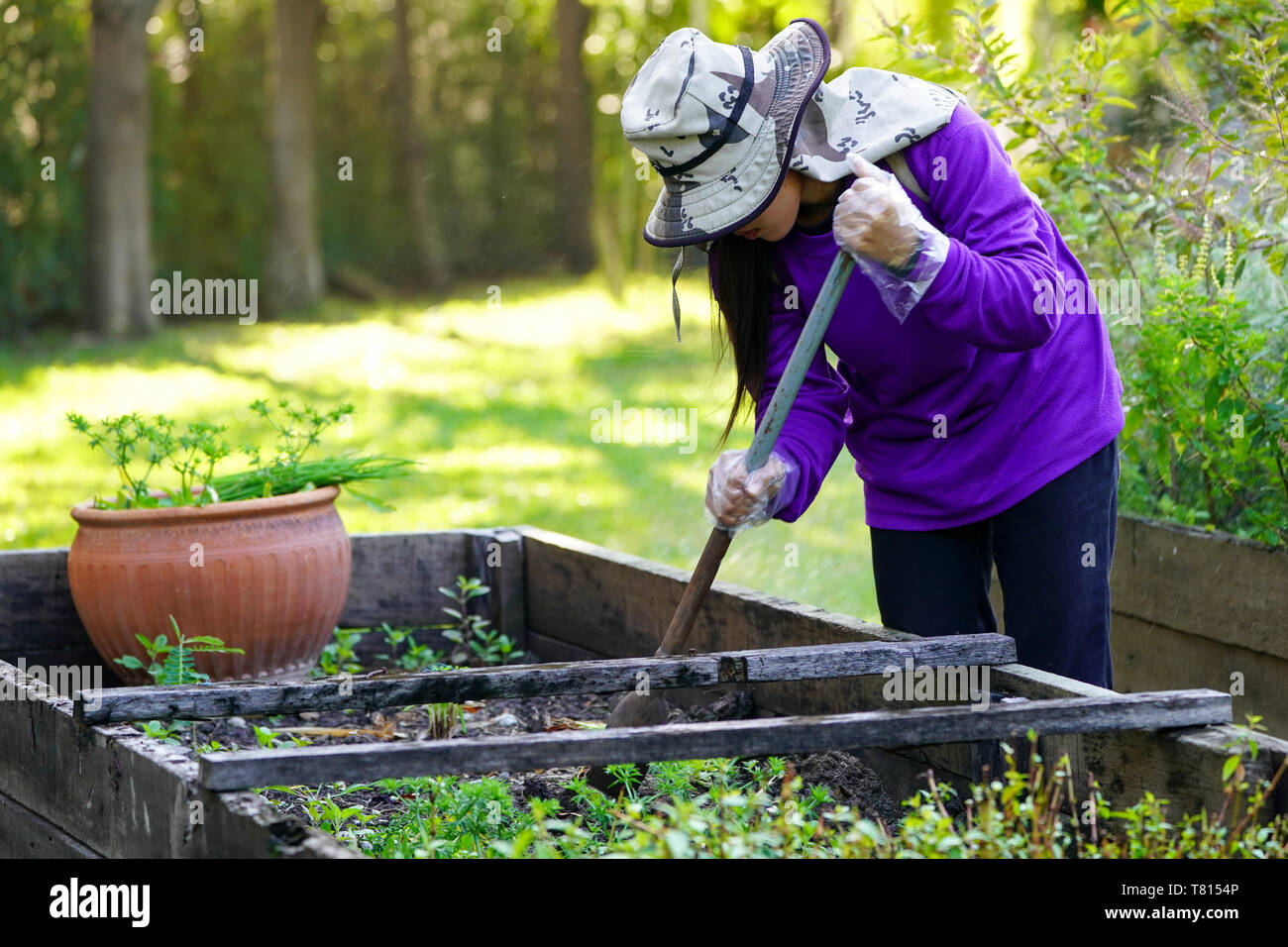 Graden work hi-res stock photography and images - Alamy