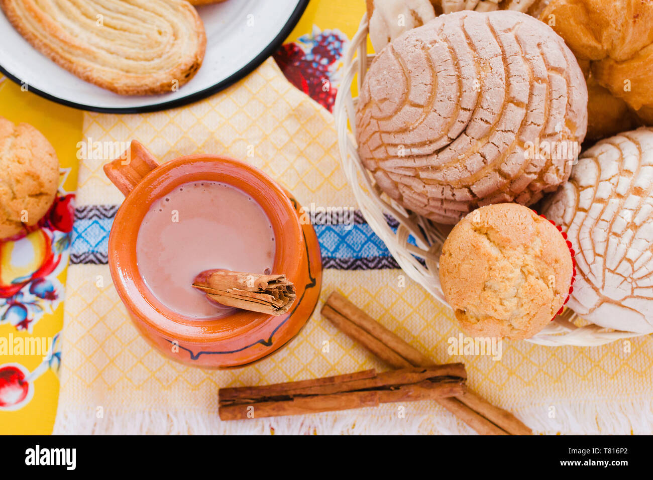 Comida dulce mexicana hi-res stock photography and images - Alamy