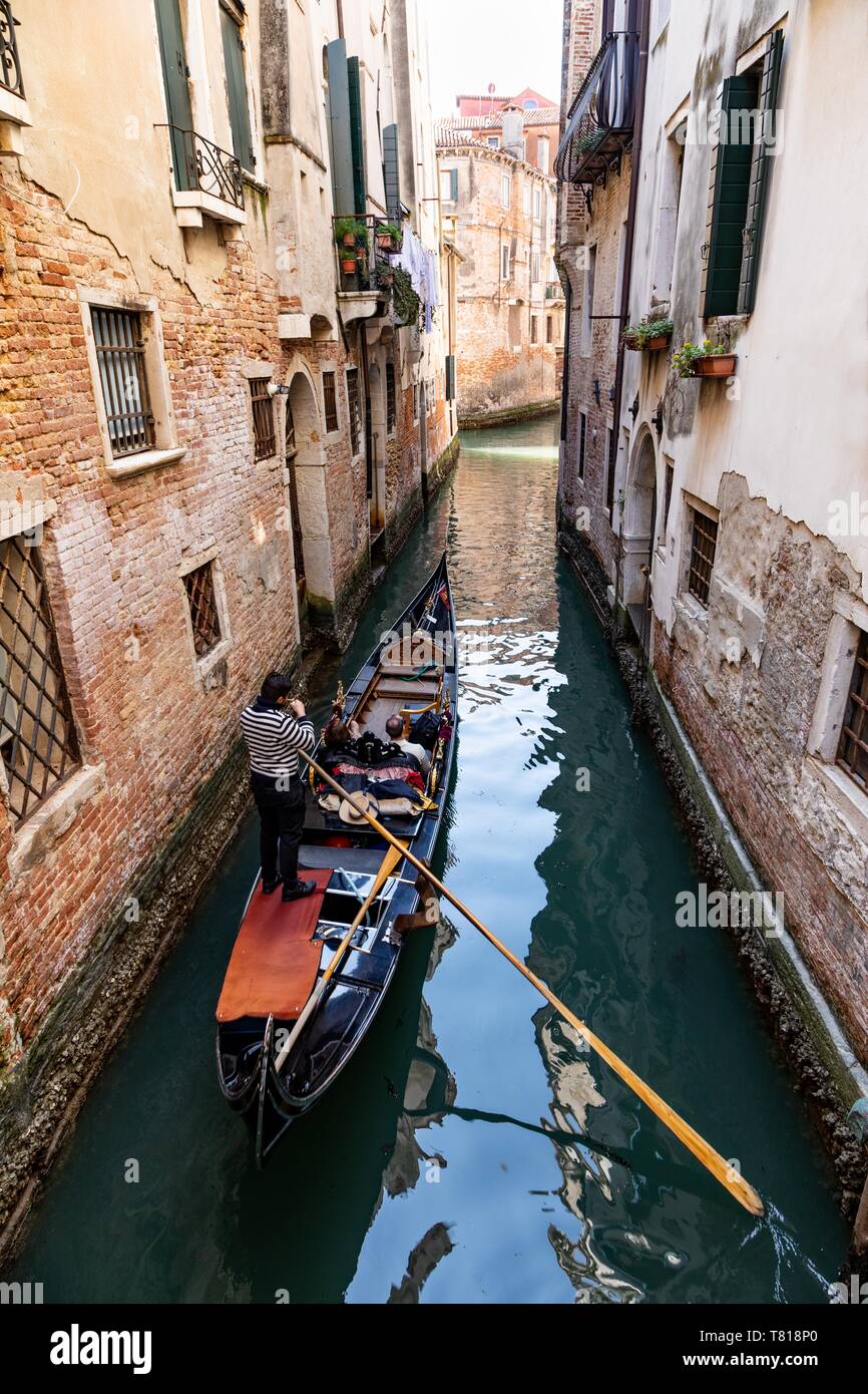 gondola ride, Venice Italy Stock Photo - Alamy