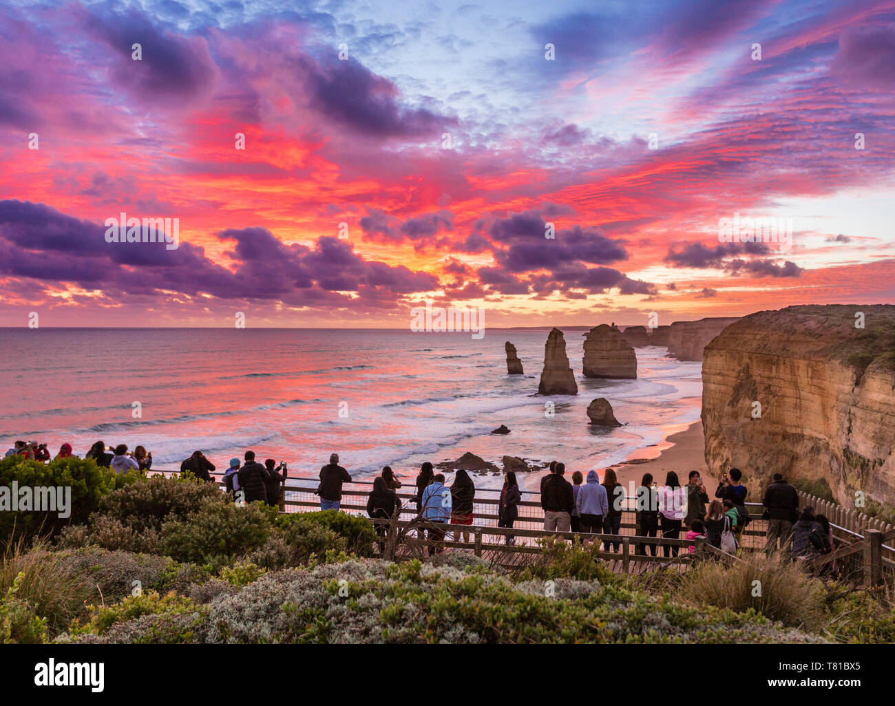 Twelve Apostles, Great Ocean Road, Australia – April 18, 2019: People ...