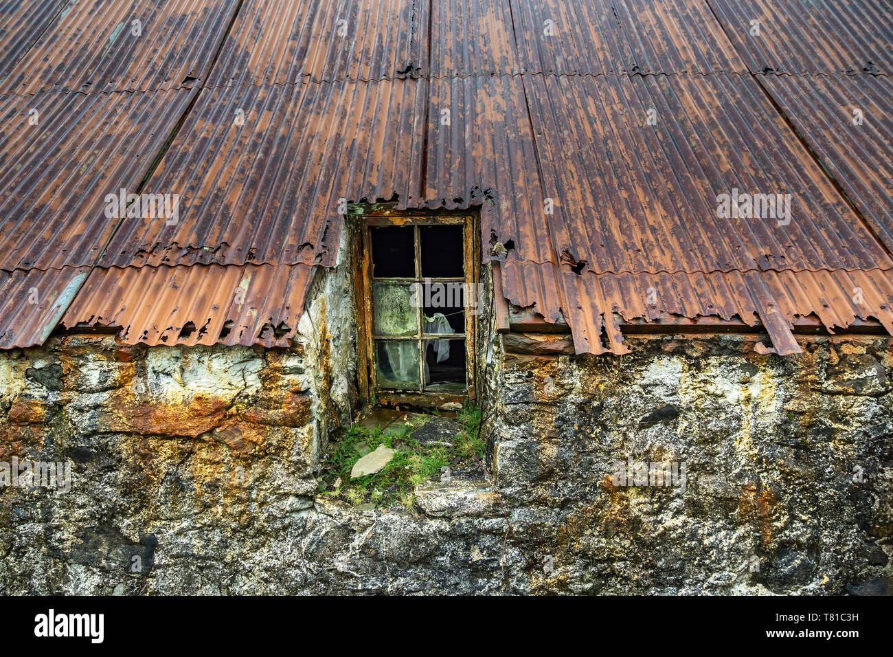 Abandoned Cottage near Quidinish, Cuidhinis, Isle of Harris, Outer ...