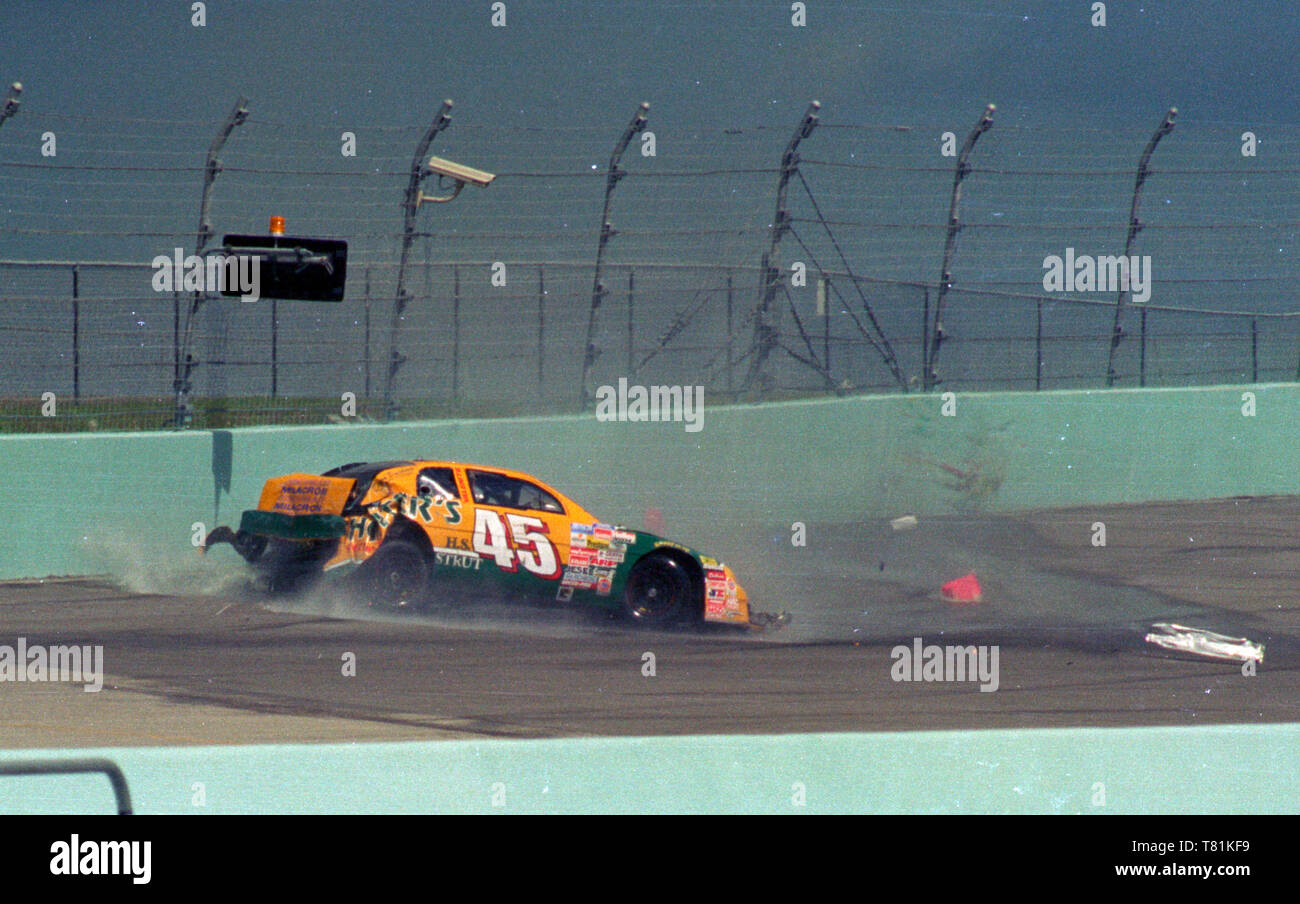Mike Laughlin wrecks in turn 1 of lap 1 in the Penzoil hooligan race at ...
