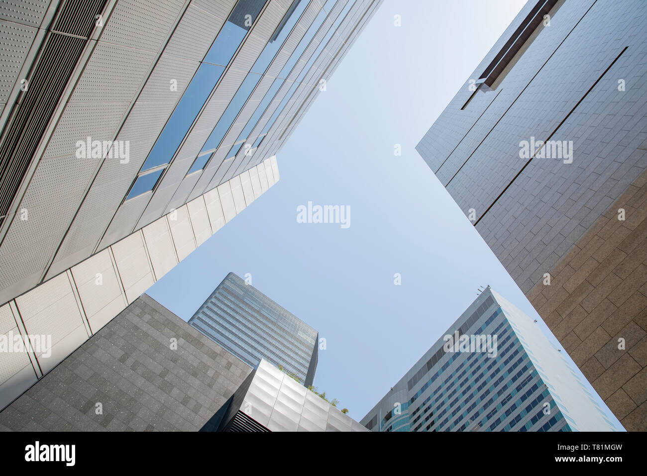 Seoul finance center building seoul hi-res stock photography and images ...