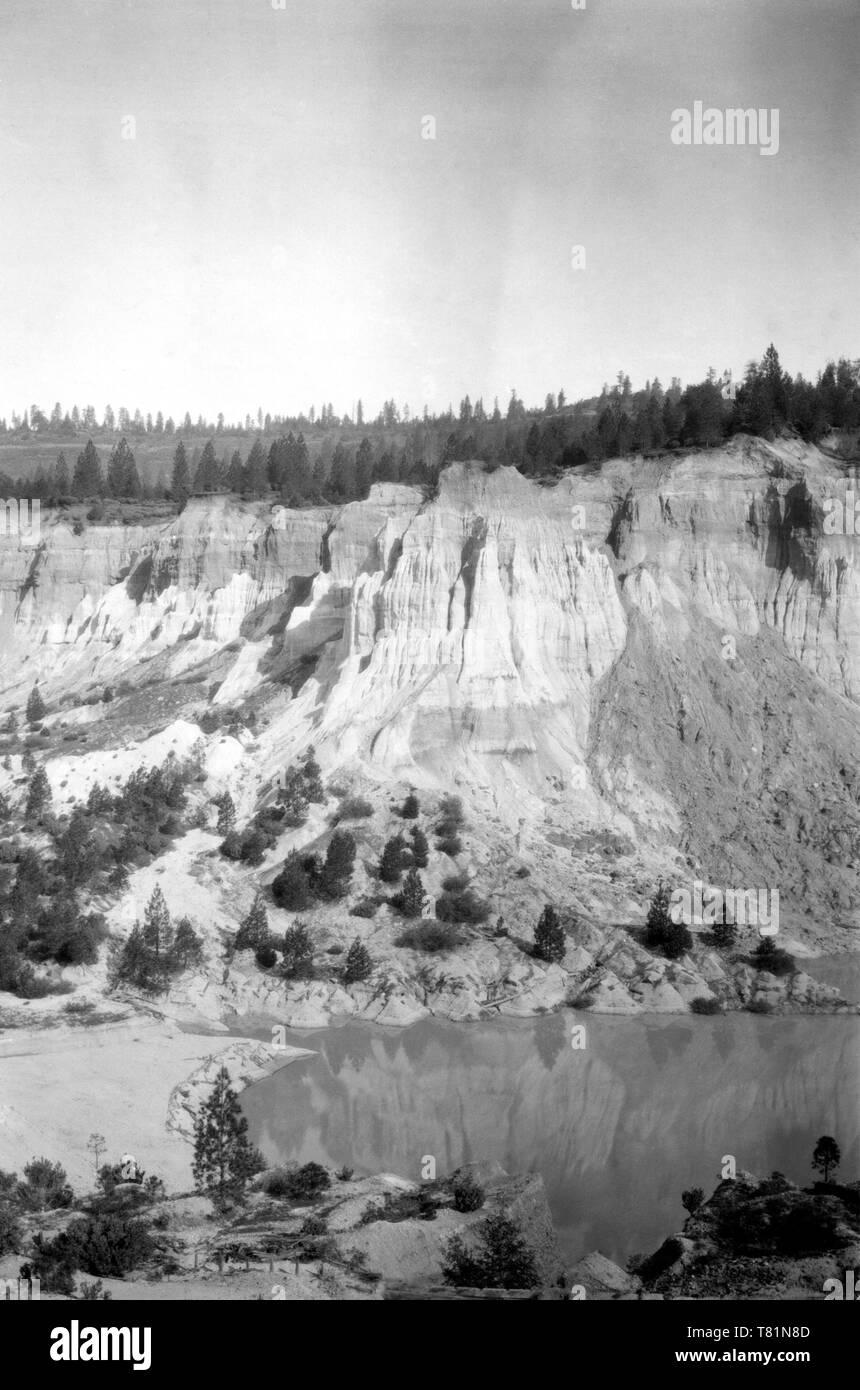 Gold white black Black and White Stock Photos & Images - Alamy