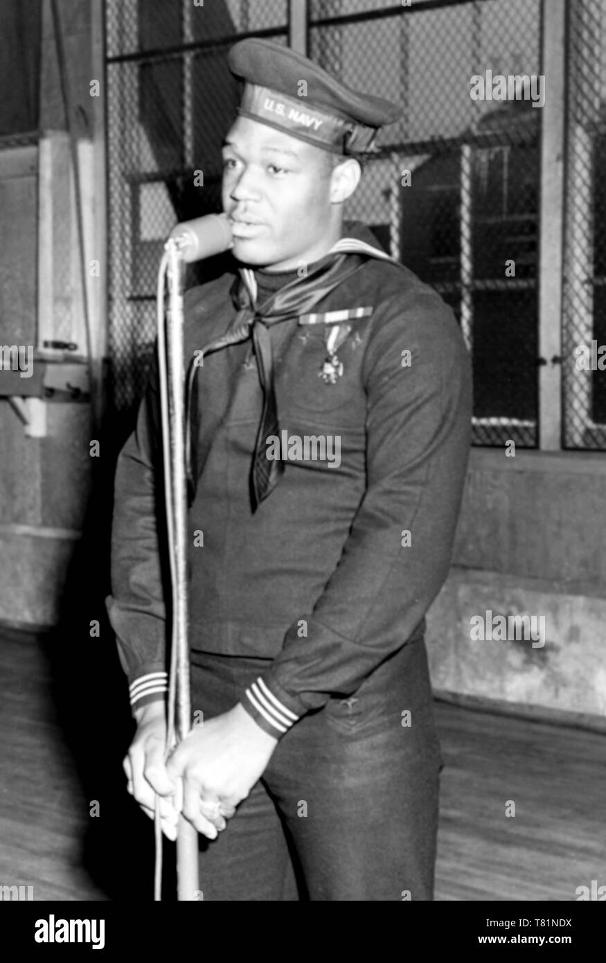 Second world war navy america hi-res stock photography and images - Alamy