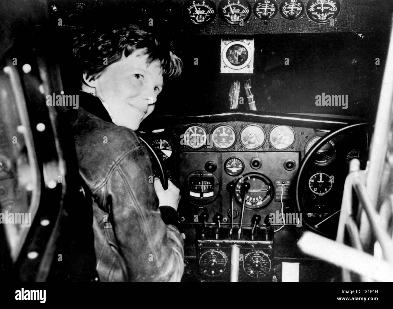 Amelia earhart hi-res stock photography and images - Alamy