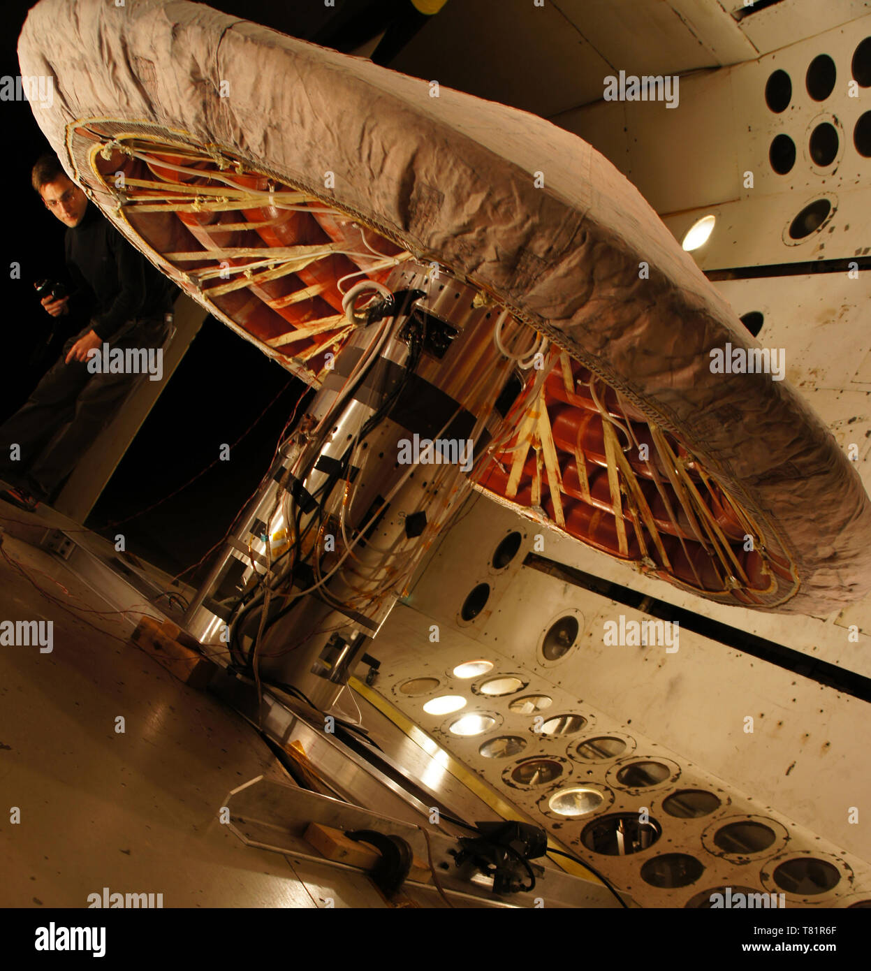 HIAD, Hypersonic Inflatable Aerodynamic Decelerator Stock Photo - Alamy