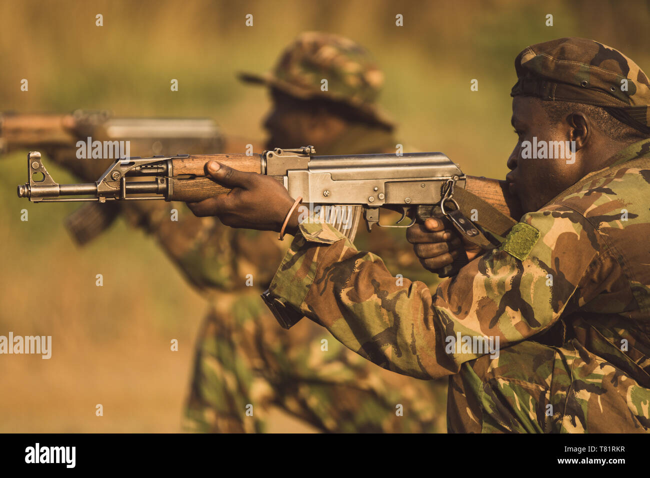 Rangers with guns africa hi-res stock photography and images - Alamy