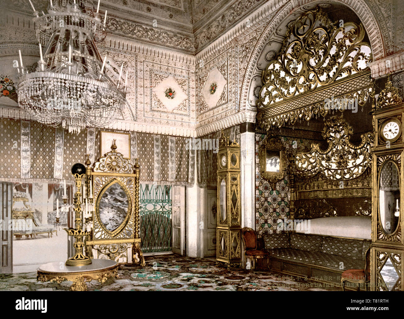 Bedchamber hi-res stock photography and images - Alamy