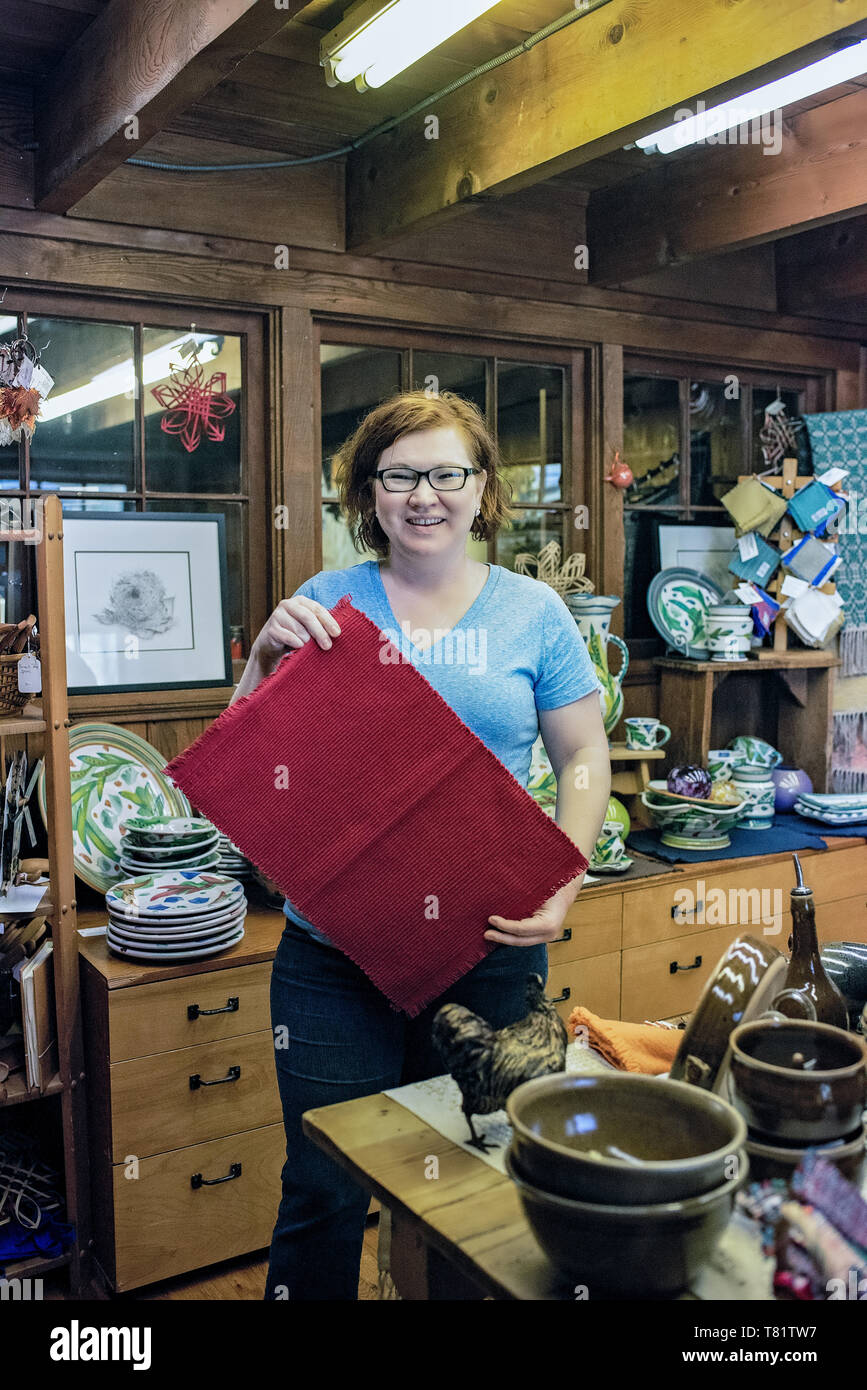 Weaving room hi-res stock photography and images - Alamy