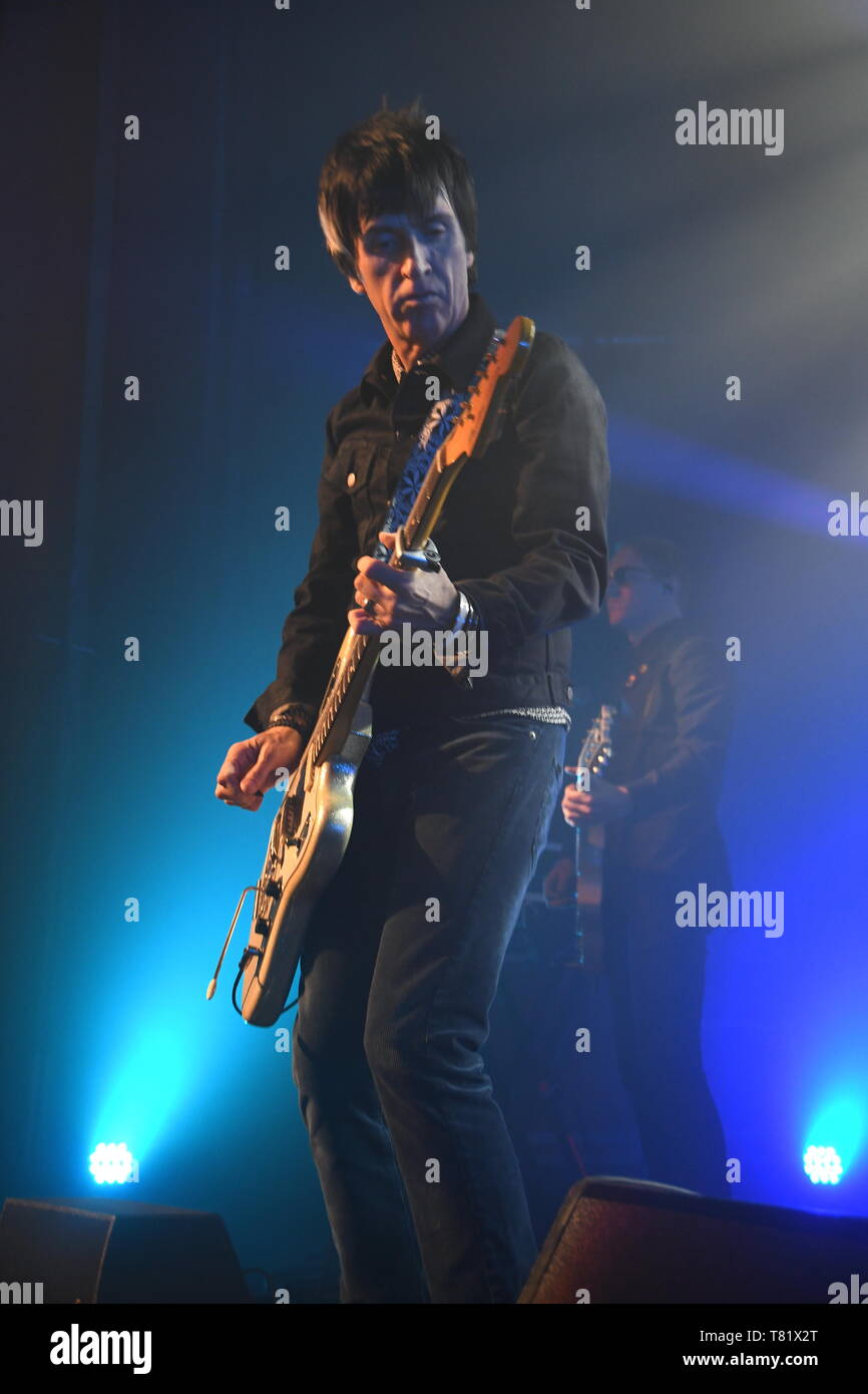Singer, songwriter and guitarist Johnny Marr is shown performing on ...