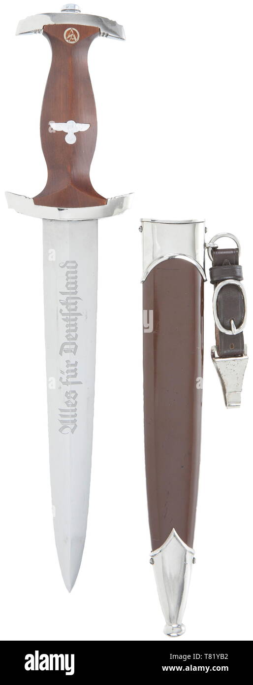 A service dagger M 33 with leather hanger. Maker M7/2 (Voos), Solingen ...