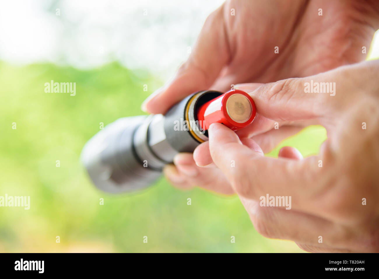 Insert battery hi-res stock photography and images - Alamy