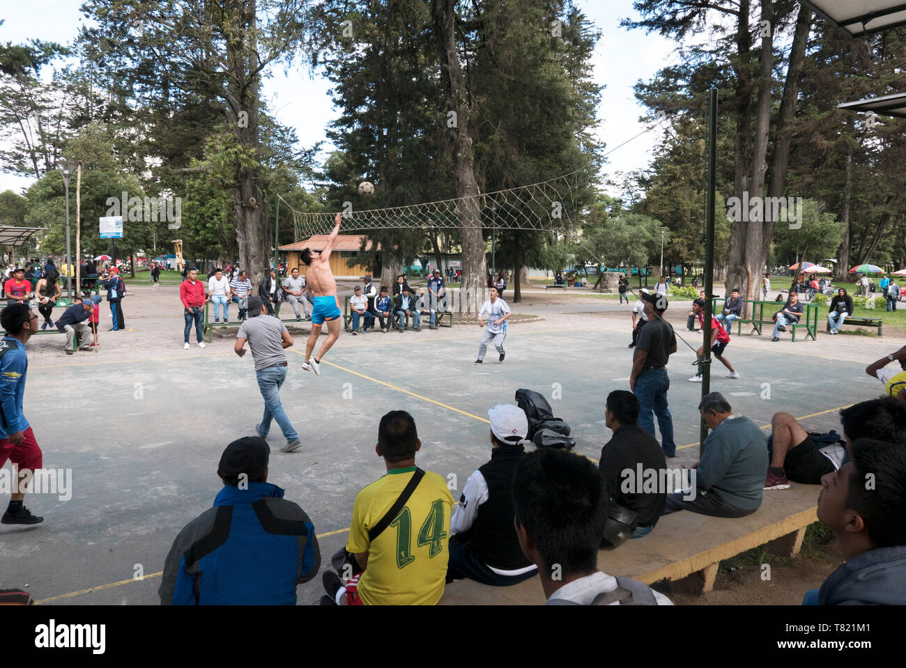 Quito volleyball hi-res stock photography and images - Alamy