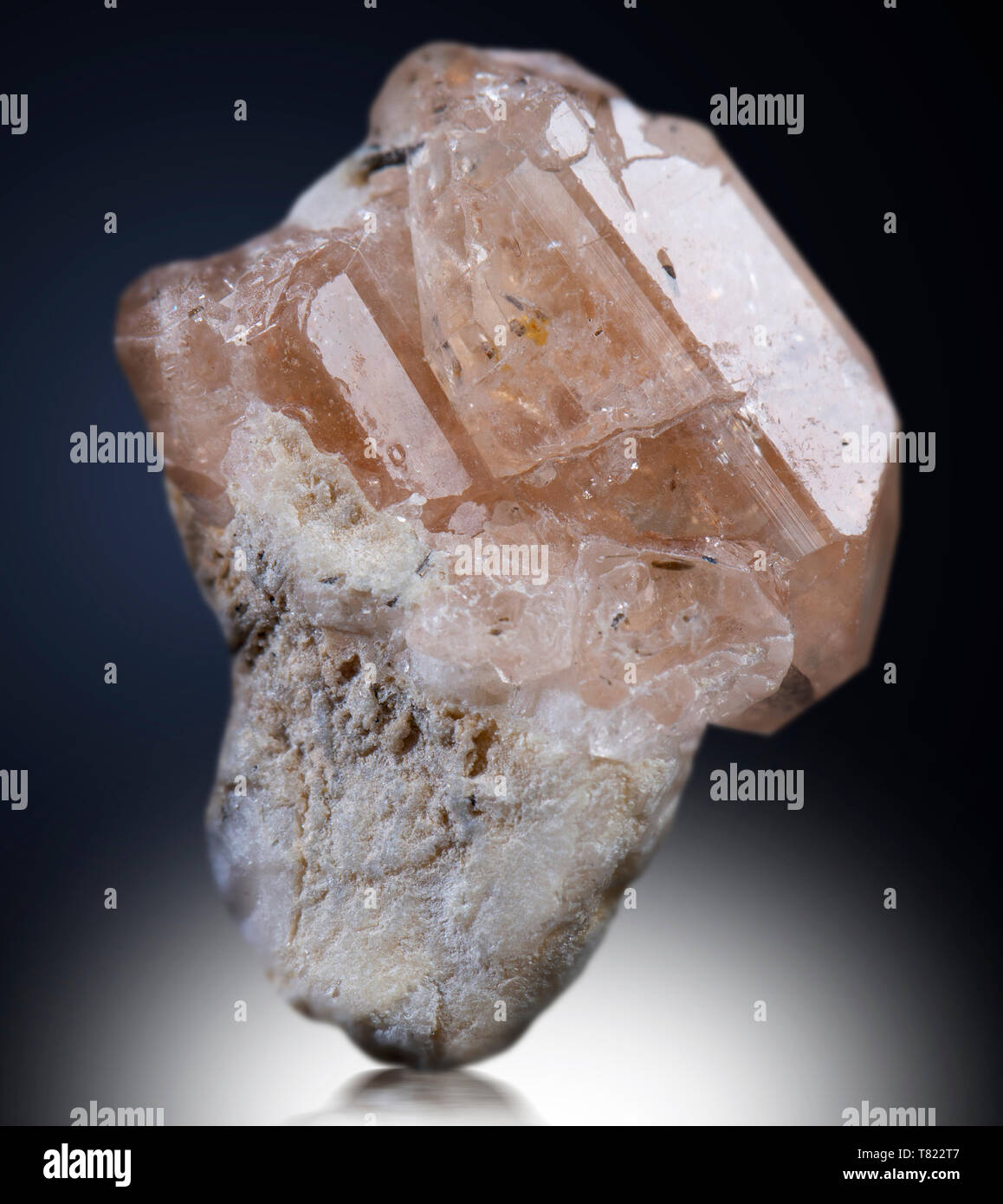 mineral specimen stone rock quartz Stock Photo - Alamy