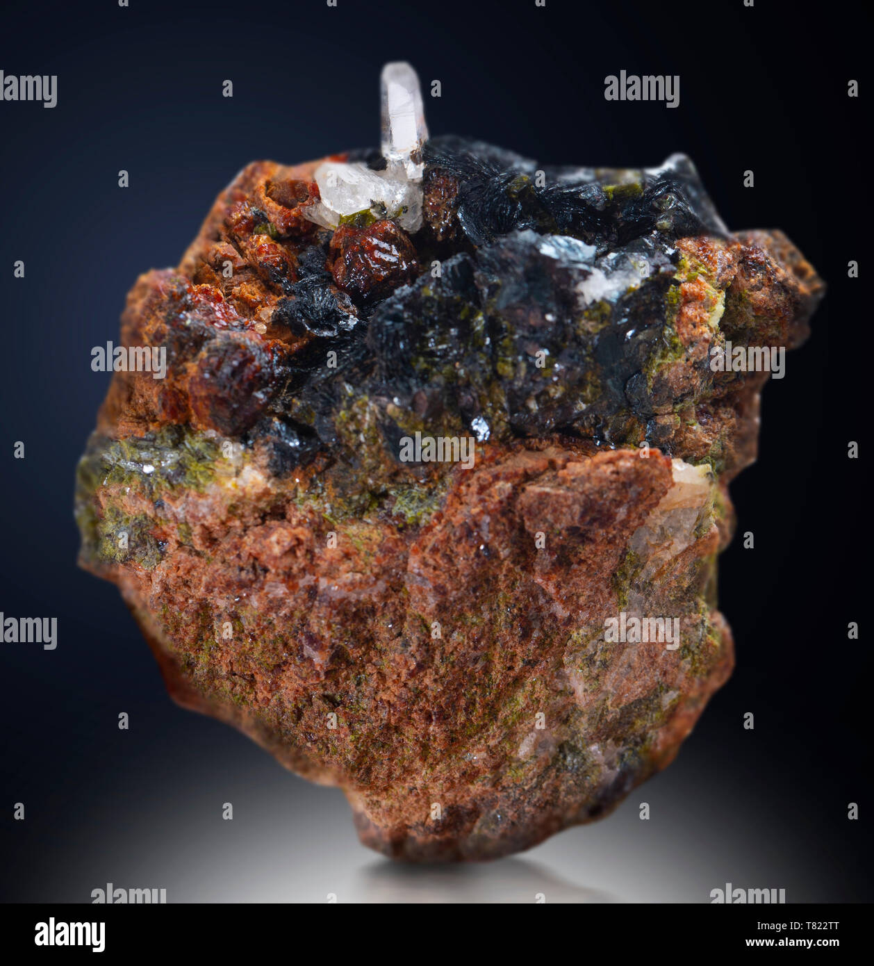 Sparkly quartz hi-res stock photography and images - Alamy