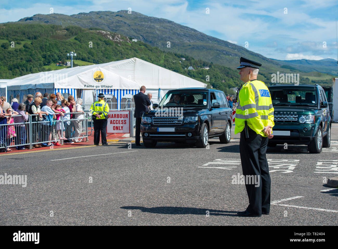 Scottish police uniform hi-res stock photography and images - Alamy
