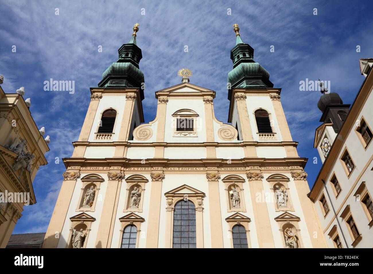 Vienna, Austria - famous baroque Jesuits Church. Old landmark Stock ...