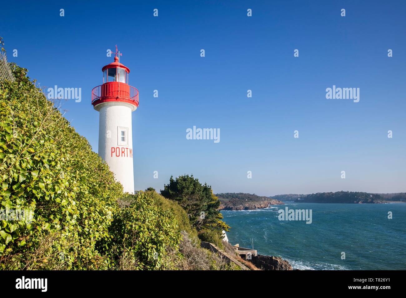 France, Finistere, Nevez, Port Manec'h, The Manec'h harbor lighthouse ...