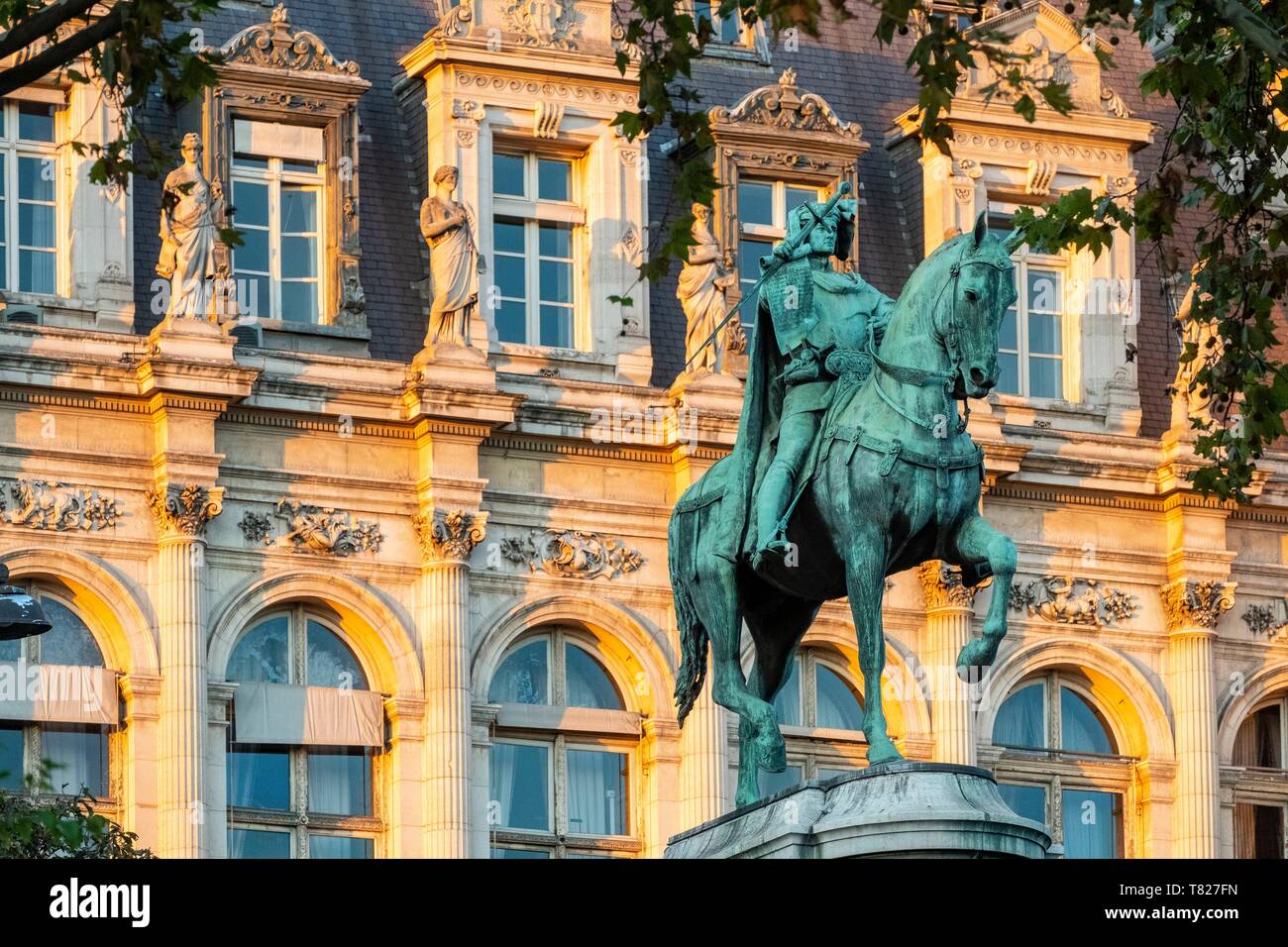 France, Paris, the statue of Etienne Marcel in front of the Hotel de ...