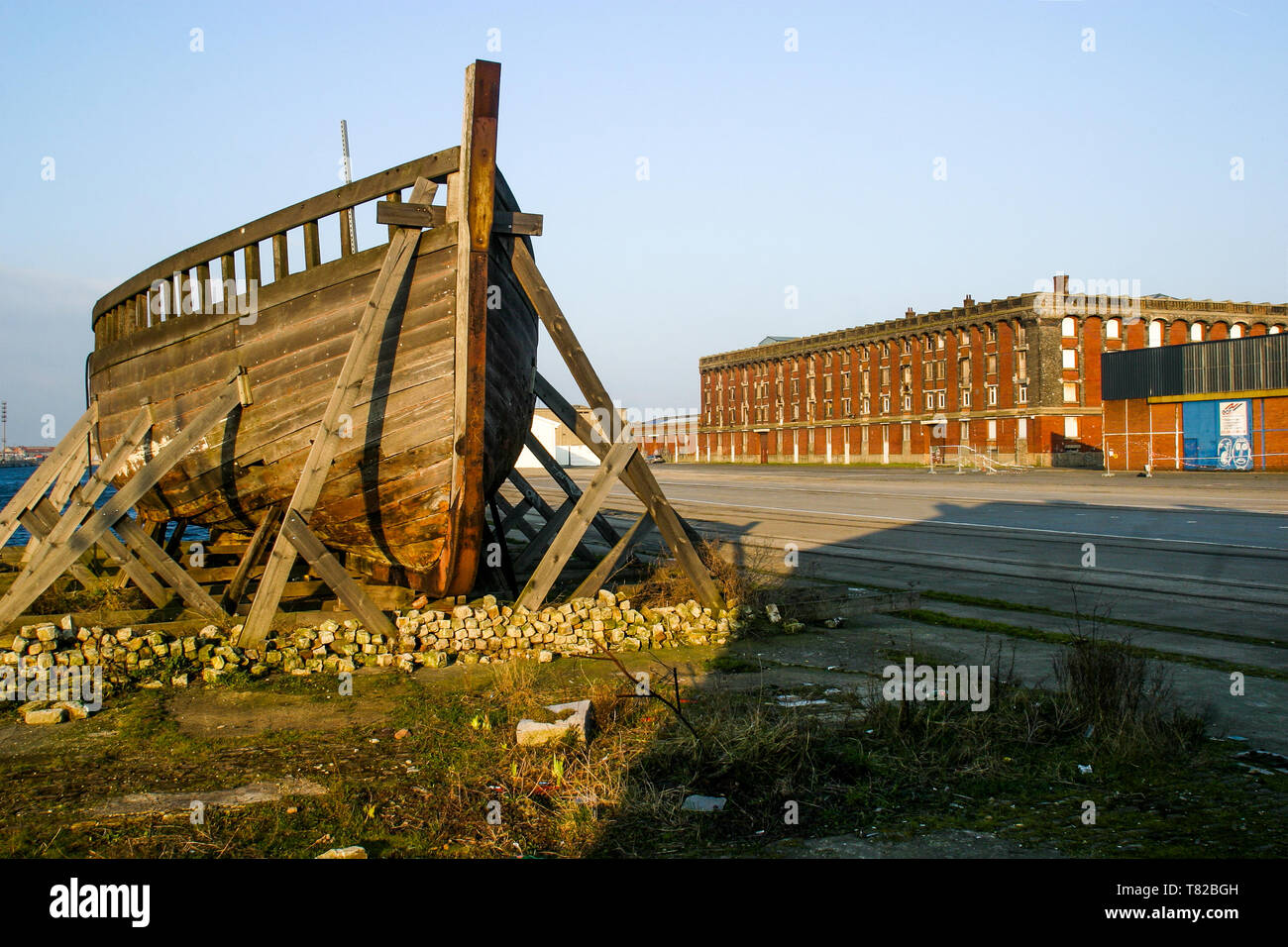 Ship wreck and old Warehouse, Dunkirk Harbor, Dunkirk, Nord, France ...