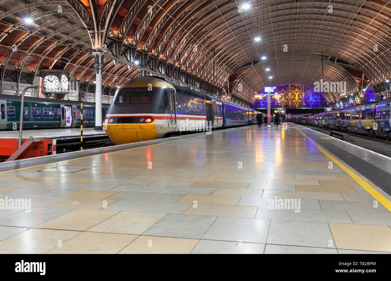 First Great western Intercity livery HST power car 43185 at London ...