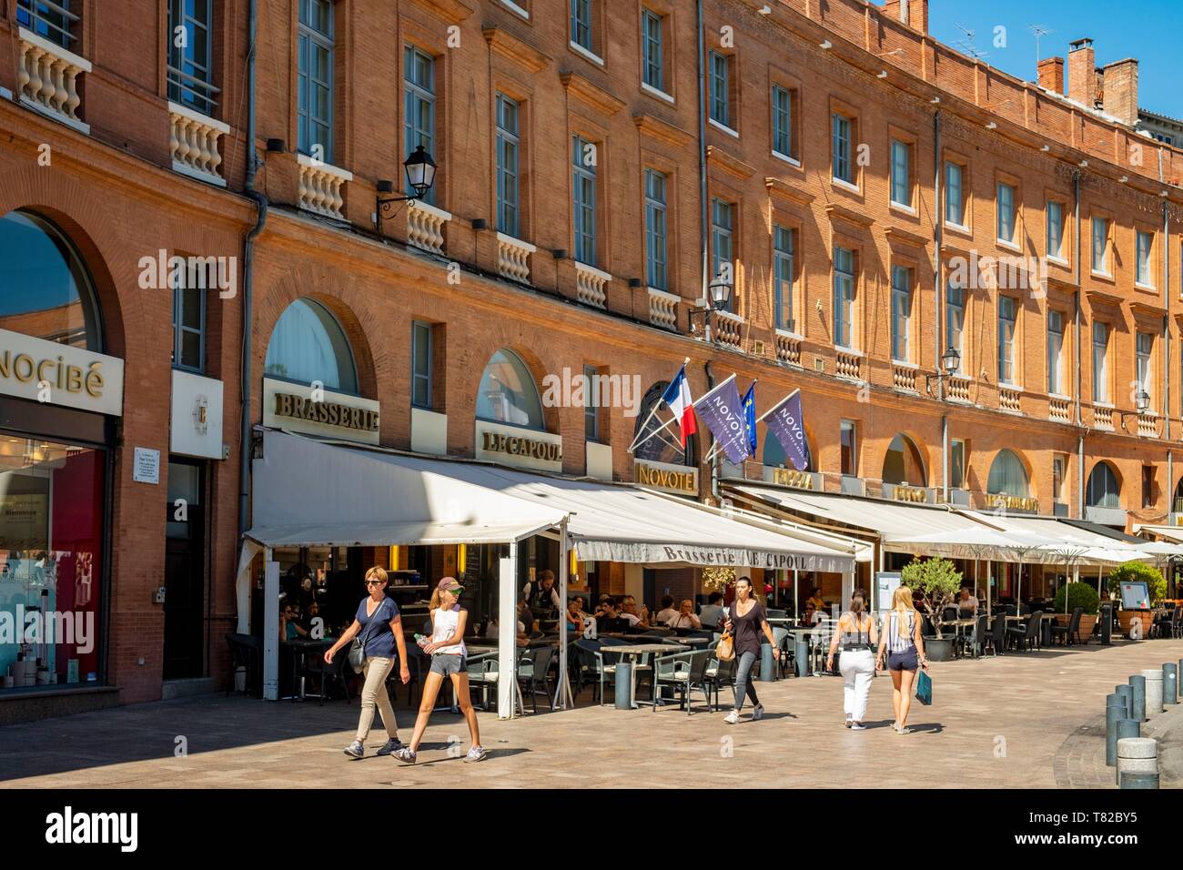 France, Haute Garonne, Toulouse, Wilson Square Stock Photo - Alamy