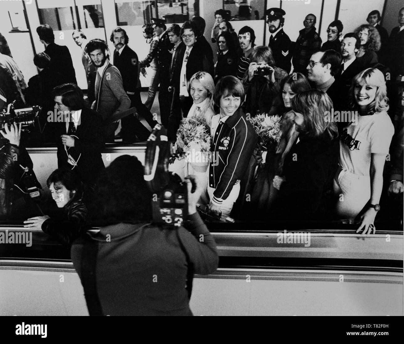 three songs to be recorded in The Hague, for Dutch TV program 'een van ...