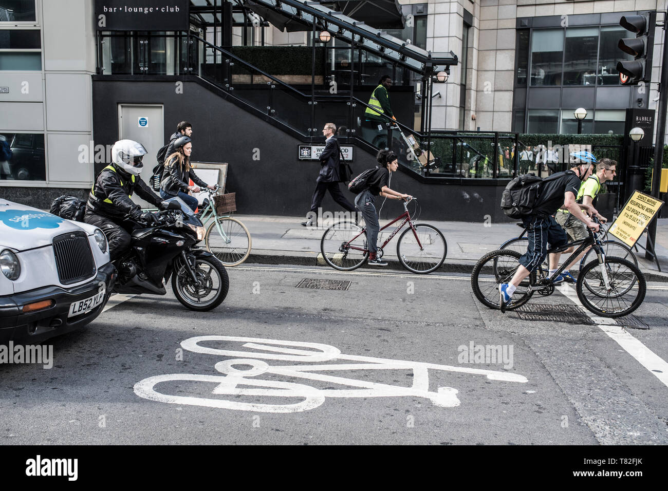 London metropole hi-res stock photography and images - Alamy