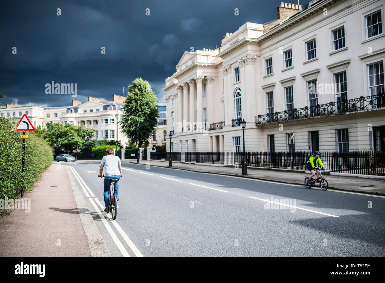 Cycling in London Stock Photo - Alamy