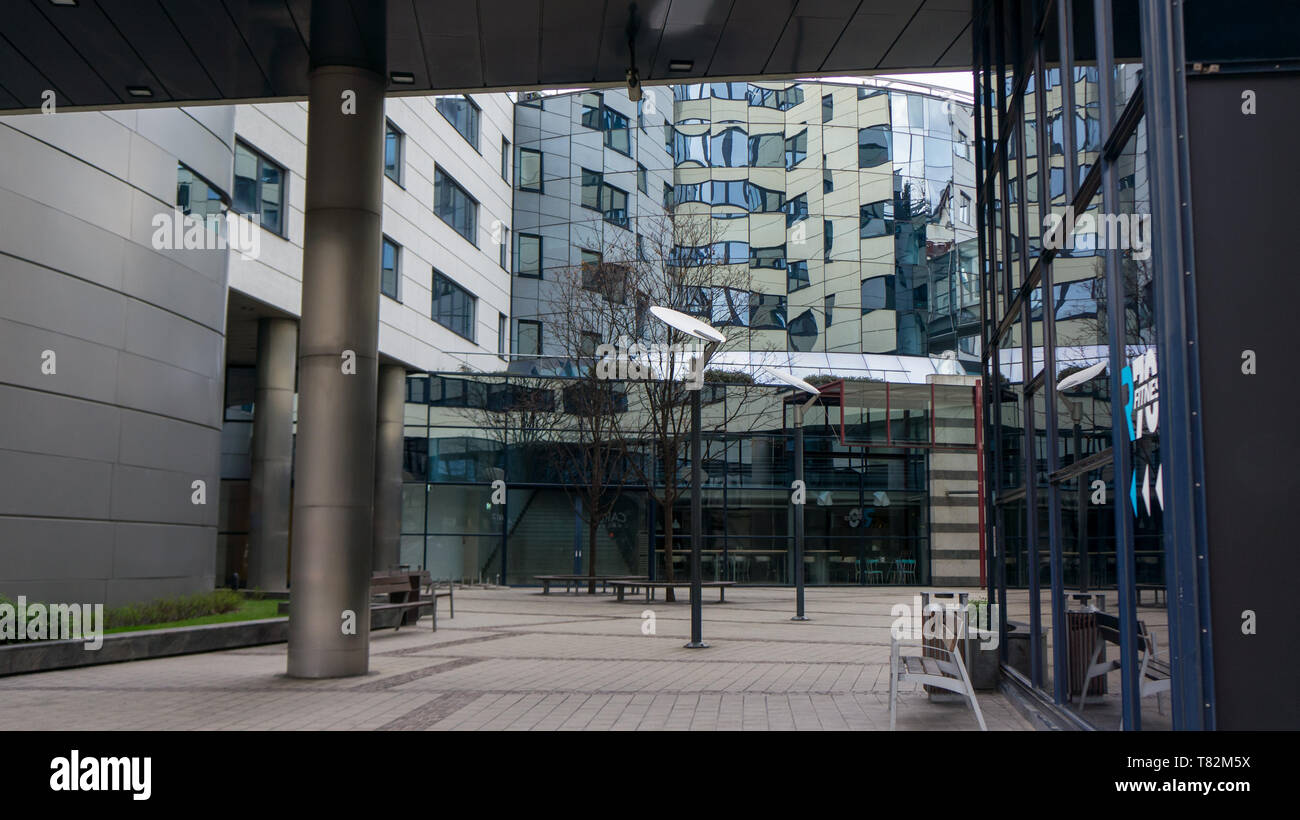 Reflective surfaces hi-res stock photography and images - Alamy