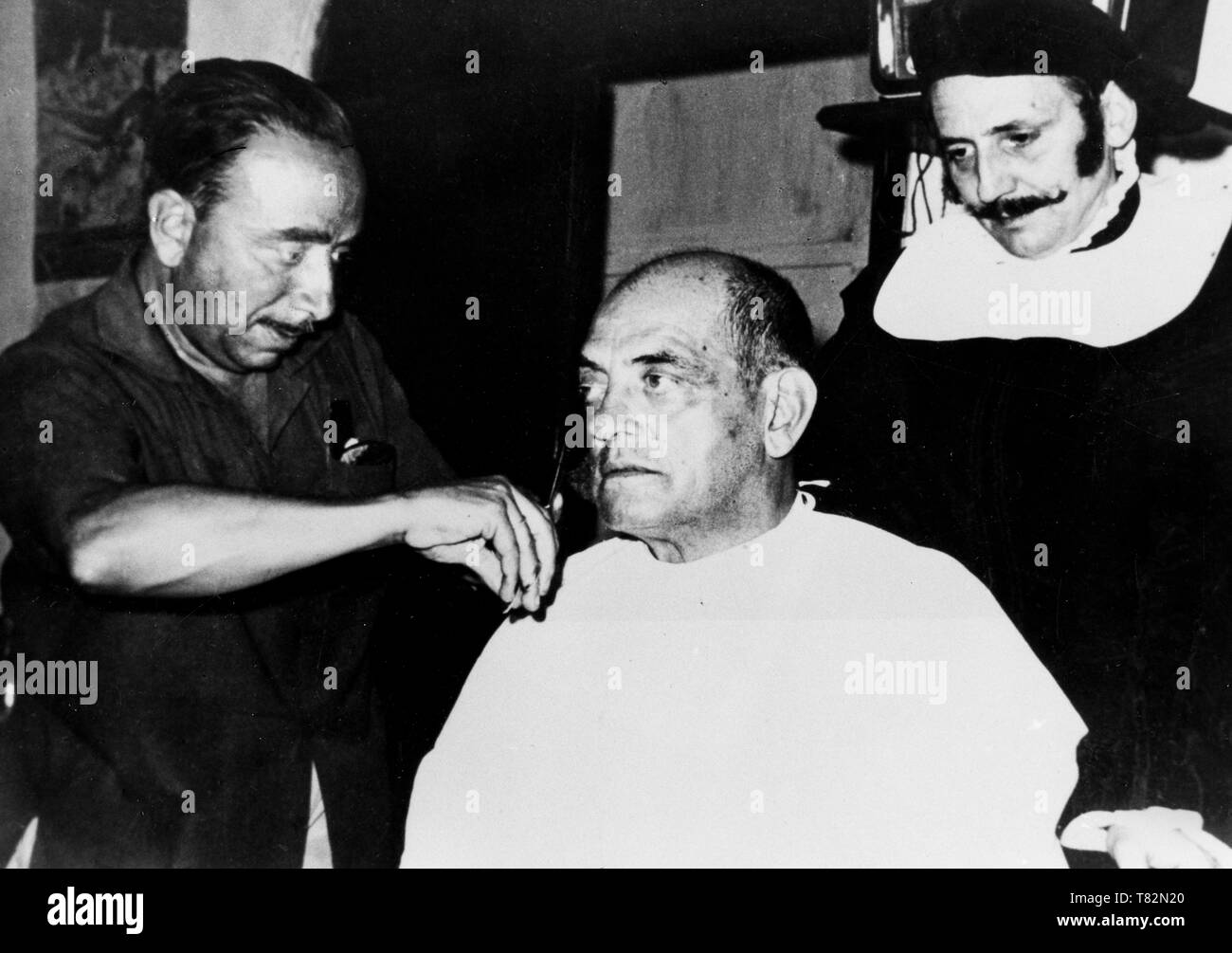 Luis buñuel hi-res stock photography and images - Alamy